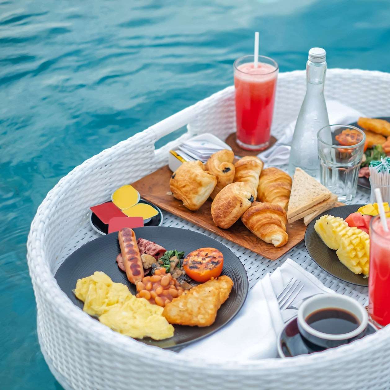 Grazie Bali | Get Floating Breakfast Delivery in Bali